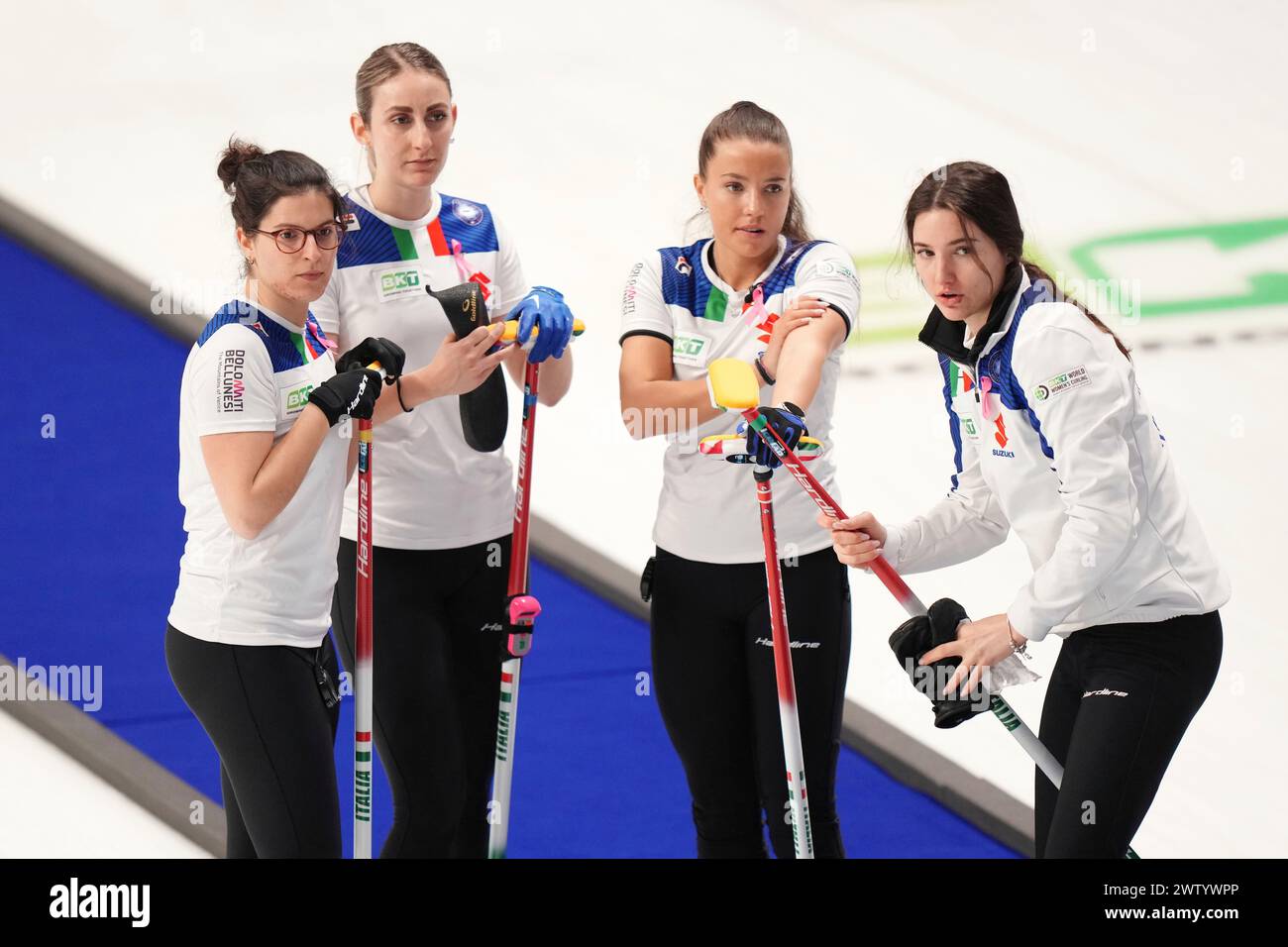 Team Italy, from left to right, Angela Romei, Elena Mathis, Giulia ...