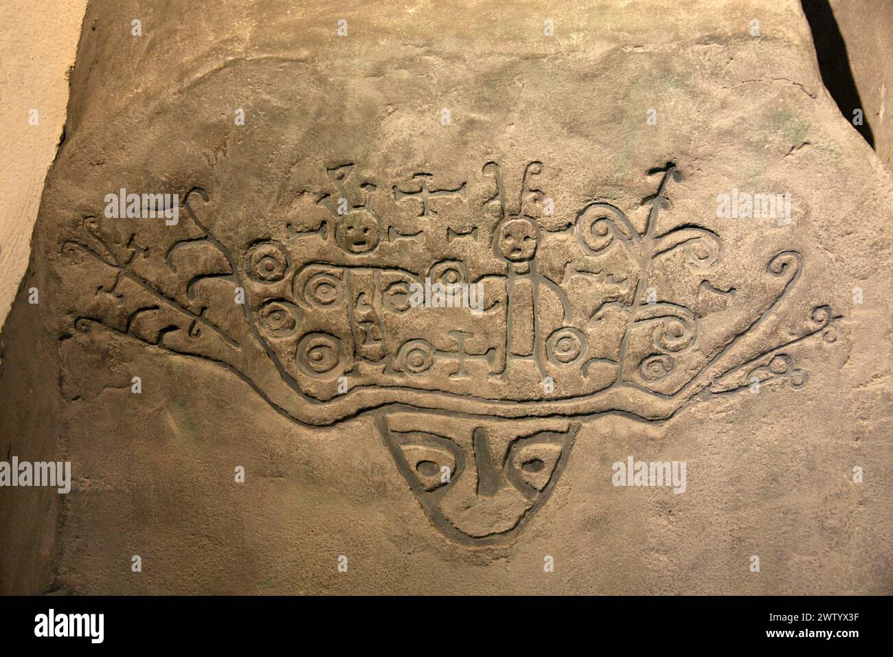 Pre columbian stone carvings hi-res stock photography and images - Alamy