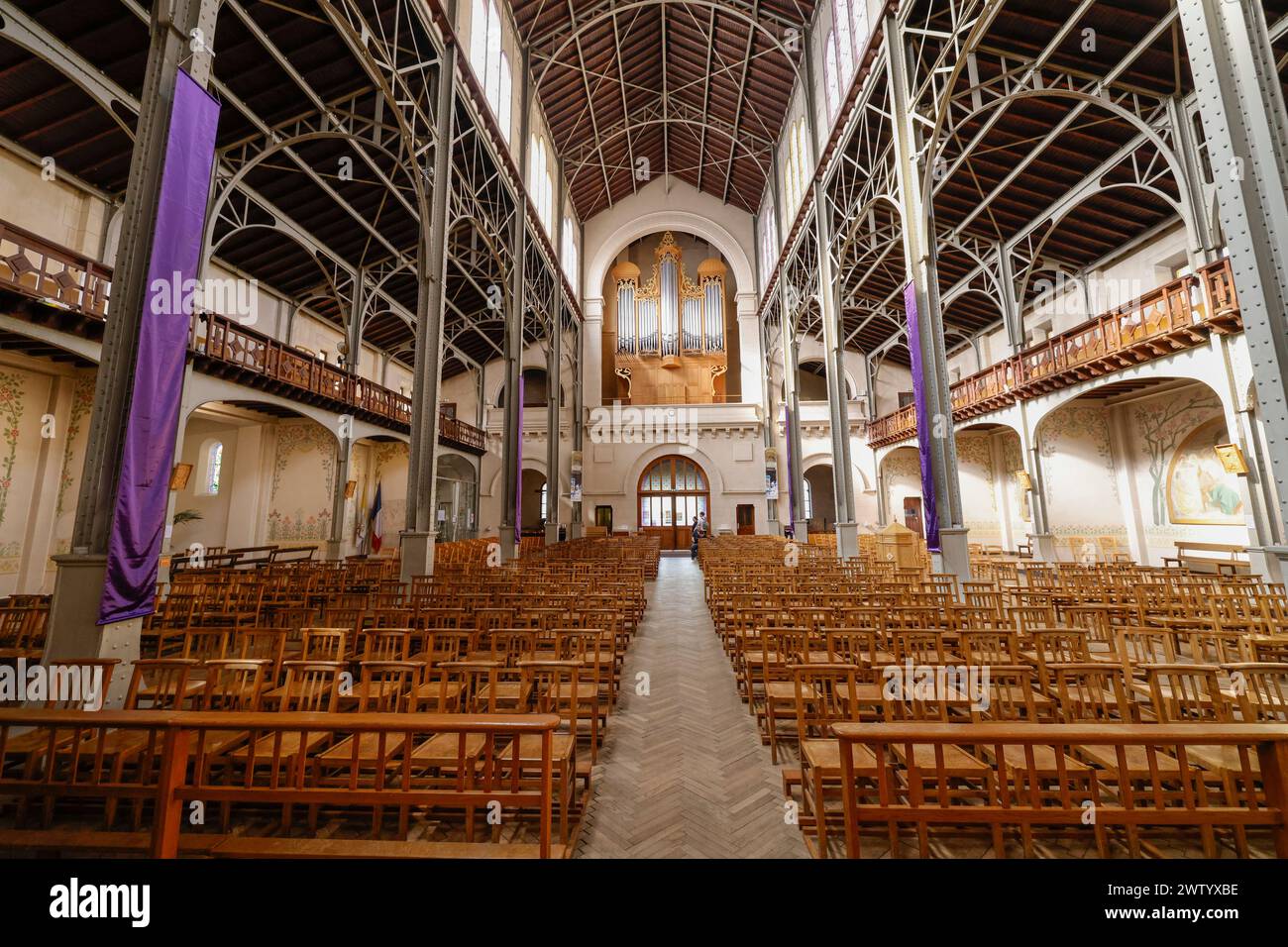 Charpente notre dame hi-res stock photography and images - Alamy