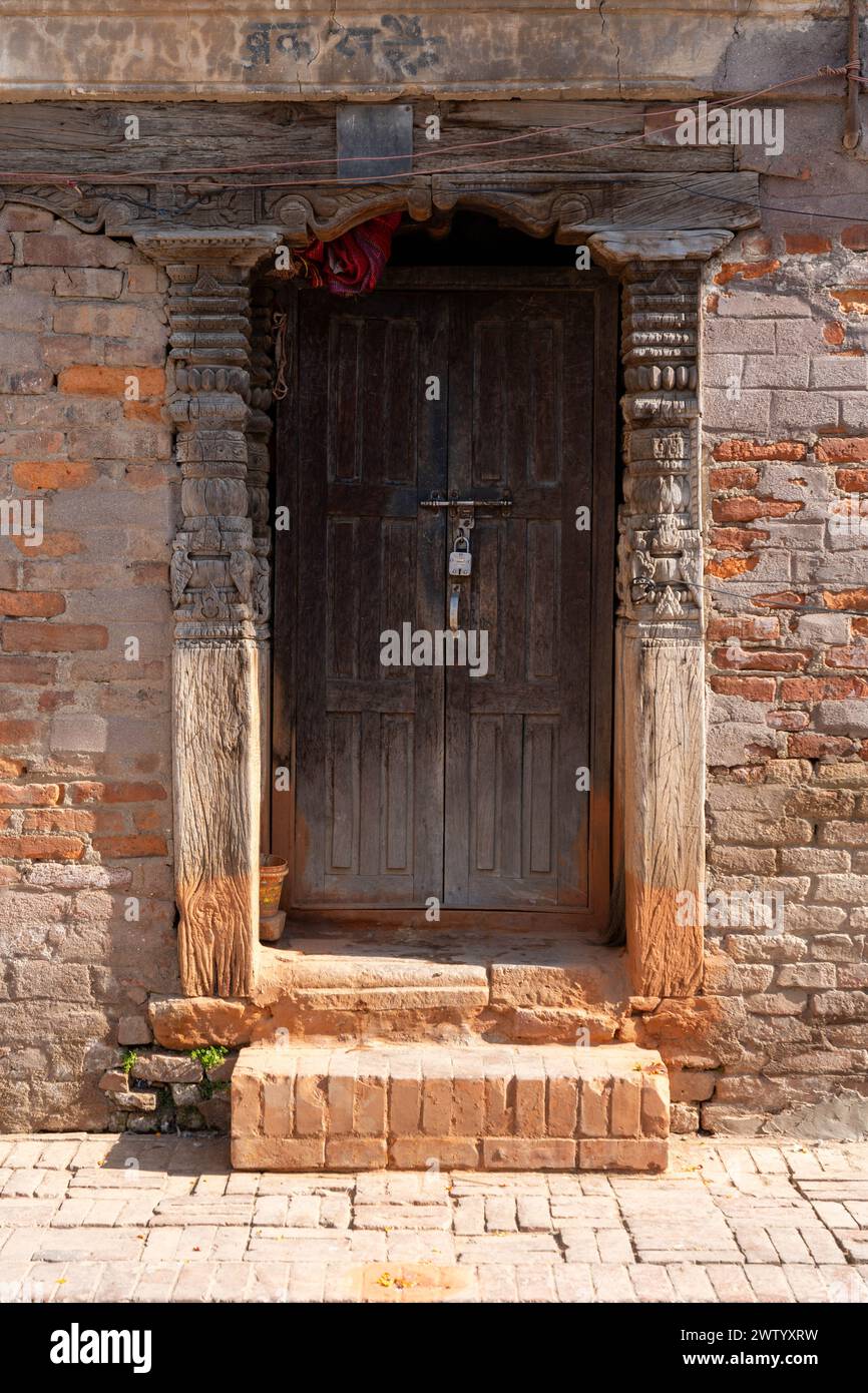 Aged entranceway hi-res stock photography and images - Alamy