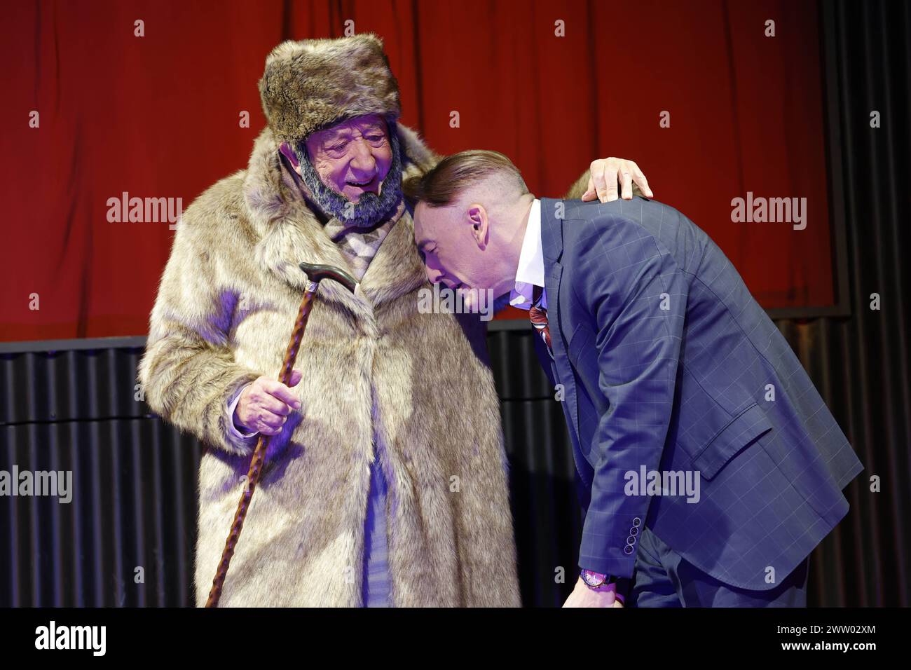 ACHTSAM MORDEN mit Dieter Hallervorden, Mario Ramos, Ines Nieri, am 20. ...