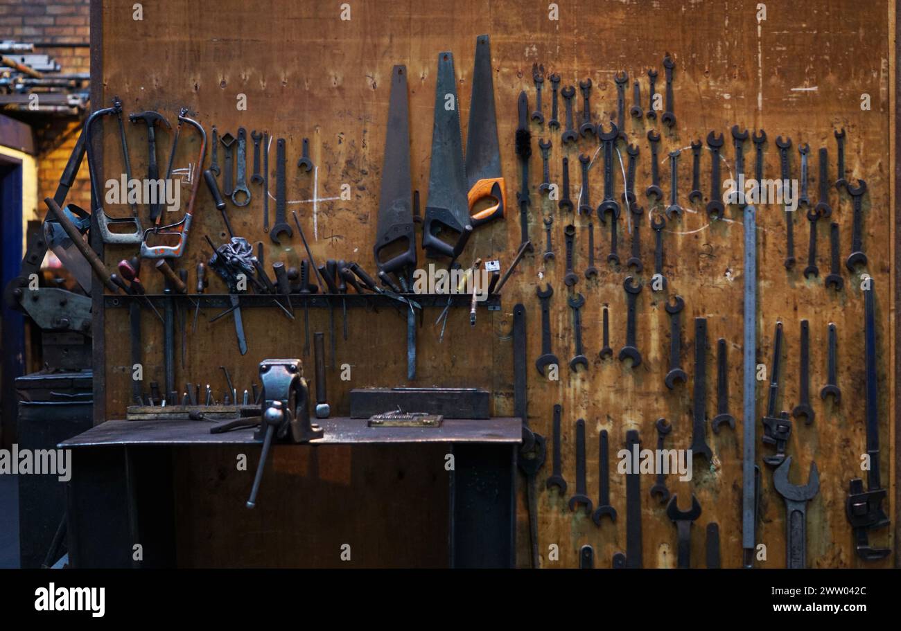 Drop hammer forge hi-res stock photography and images - Alamy