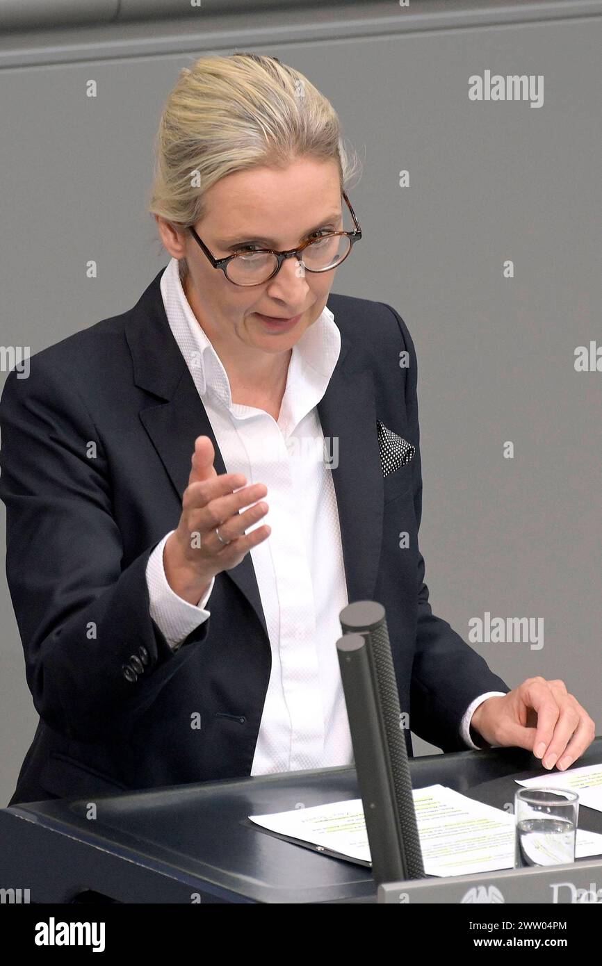 Alice Weidel in der 159. Sitzung des Deutschen Bundestages im ...