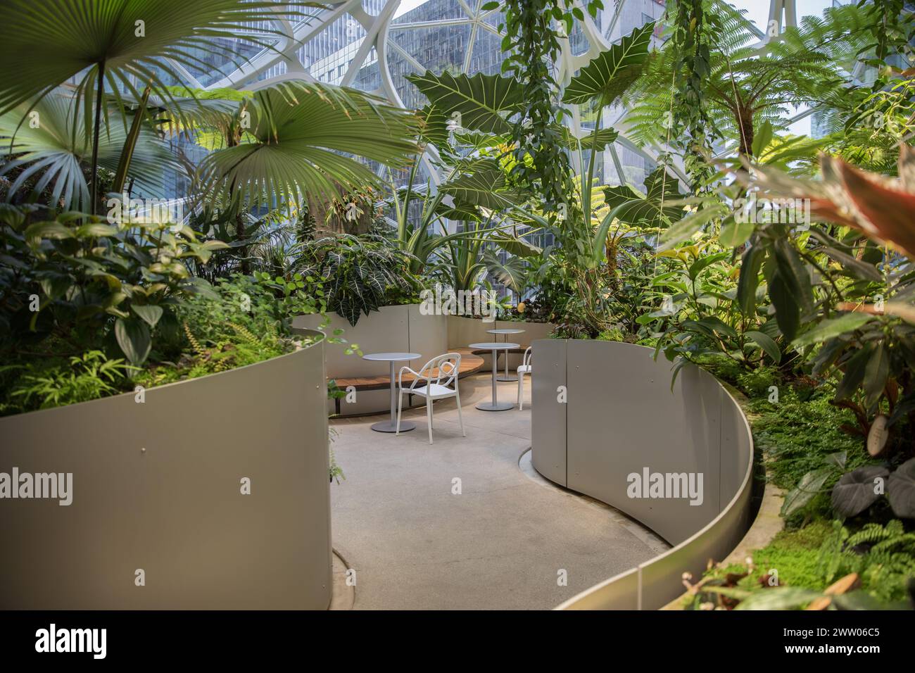 Amazon seattle interior hi-res stock photography and images - Alamy
