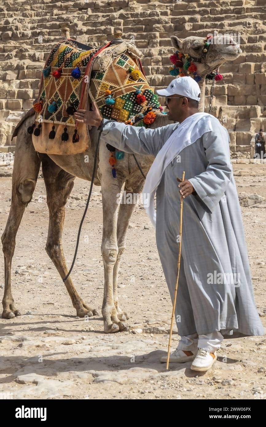 Bedouin traditional clothes hi-res stock photography and images - Alamy