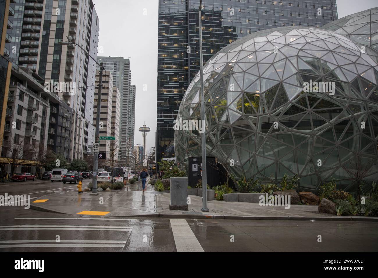 Amazon spheres interior hi-res stock photography and images - Alamy