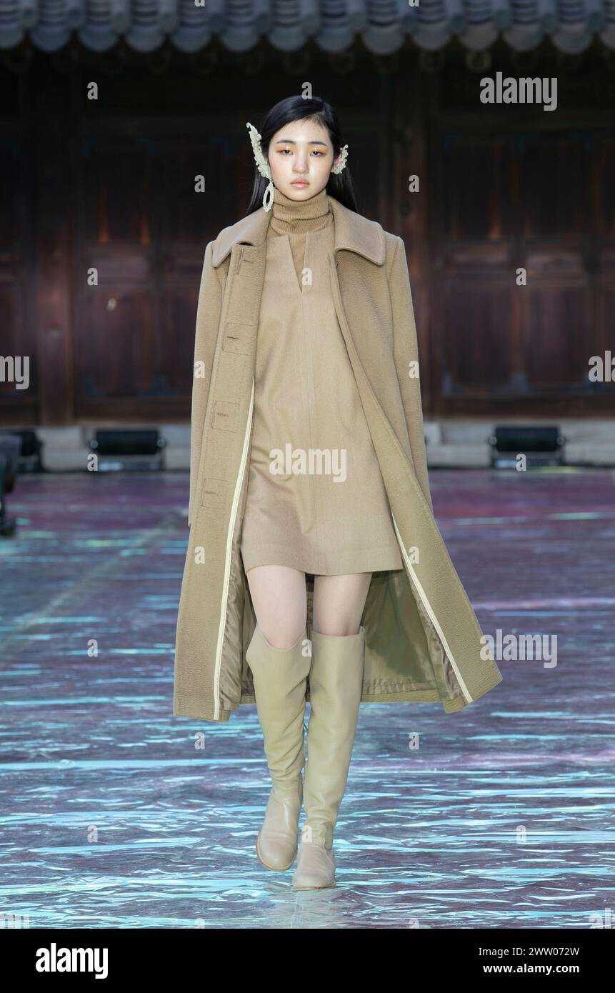 Seoul, South Korea. 20th Mar, 2024. South Korean model runway during ...