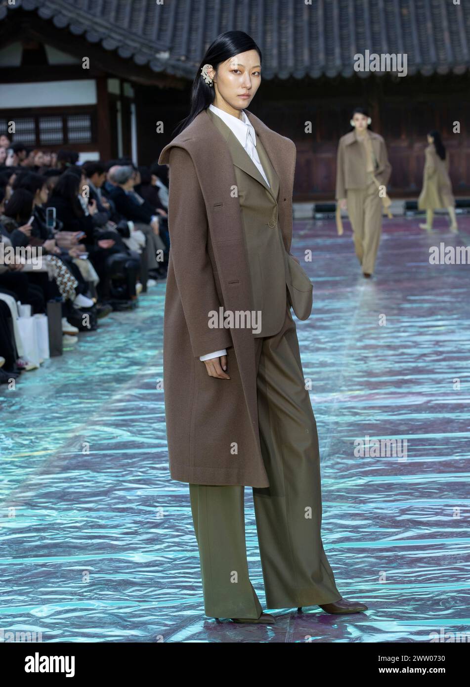 Seoul, South Korea. 20th Mar, 2024. South Korean model runway during ...