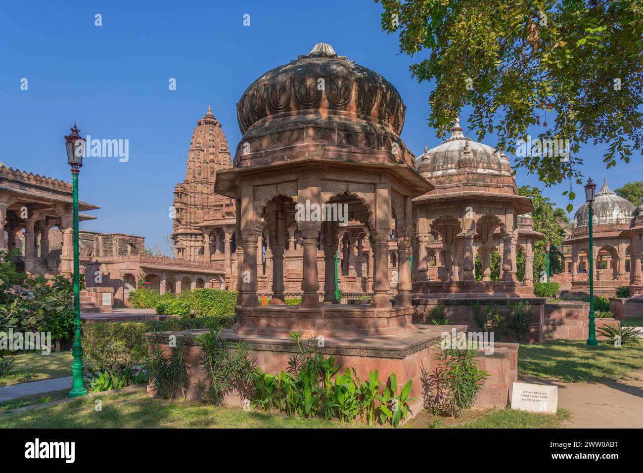 Hindu temples mandore garden hi-res stock photography and images - Alamy