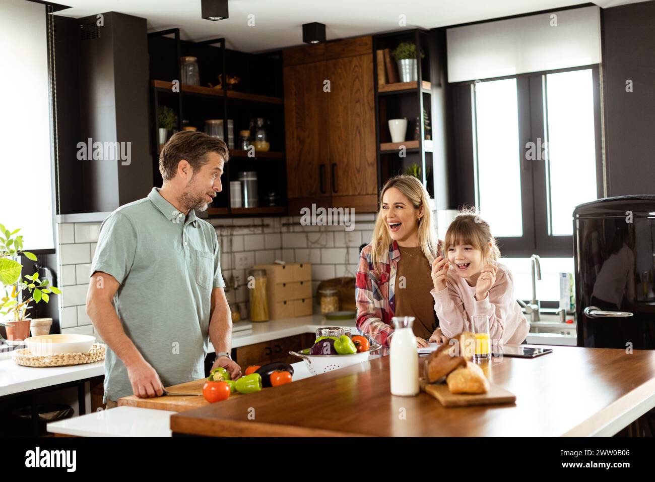Happy group family friends preparing hi-res stock photography and ...