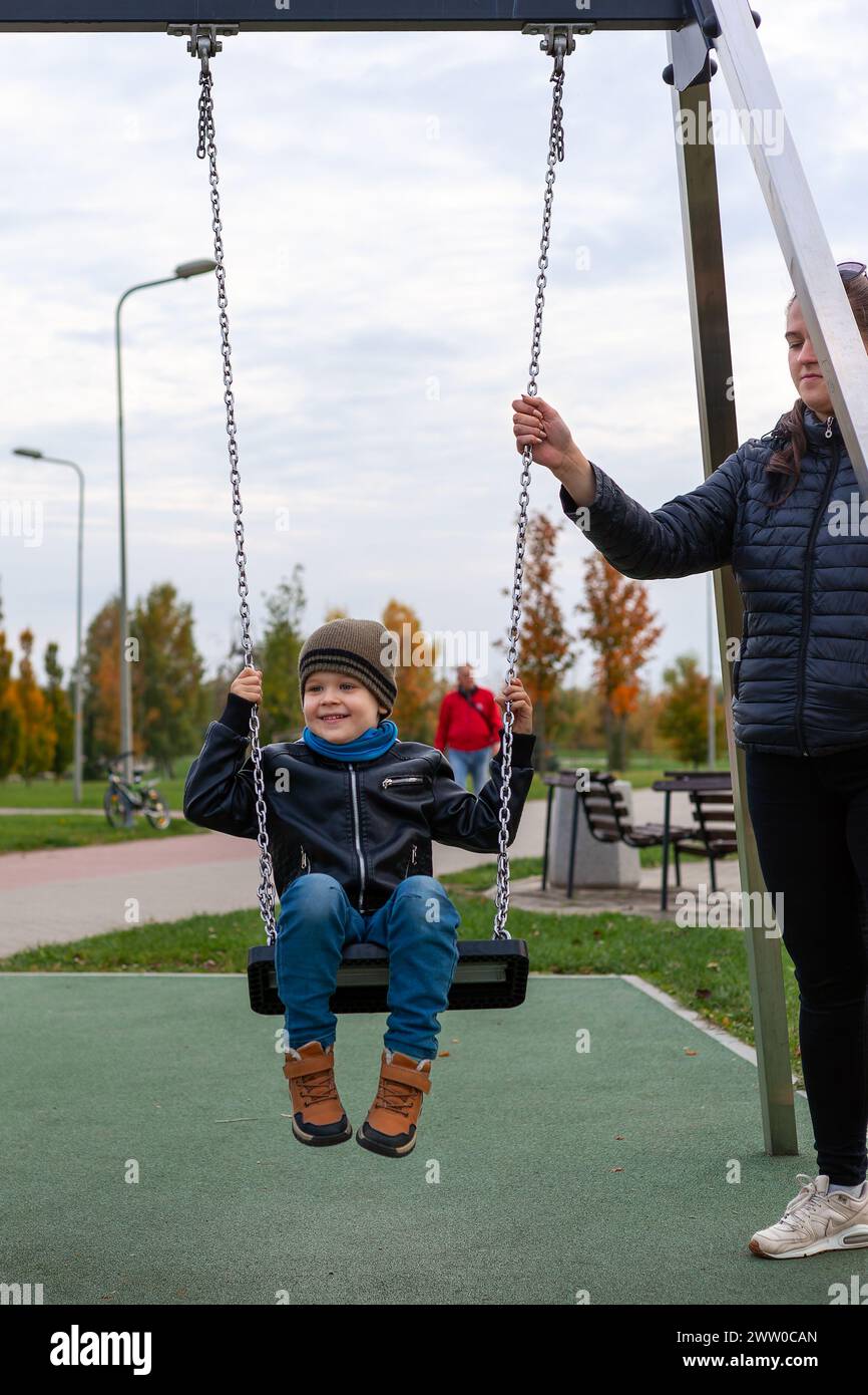 Baby cradles hi-res stock photography and images - Alamy