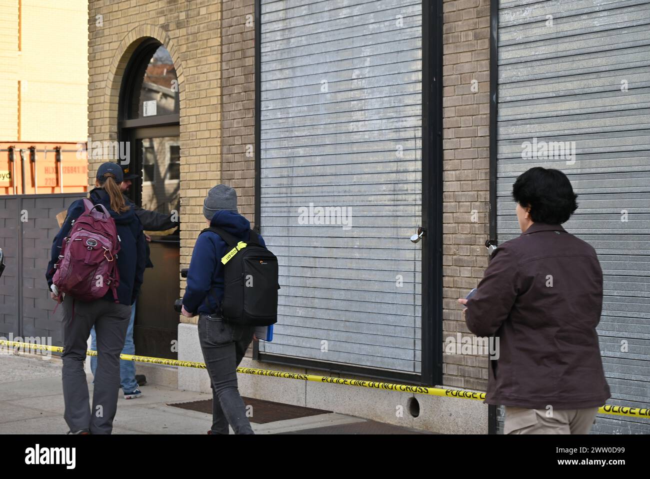 FBI agents from the FBI New York Evidence Response Team arrive at the scene to collect evidence ...