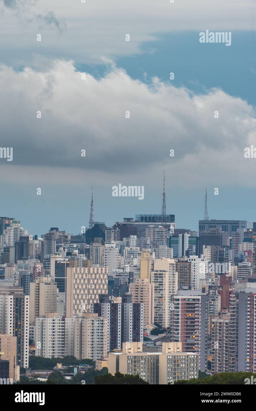 Skyline of the Center of São Paulo, Brazil at night Stock Photo - Alamy