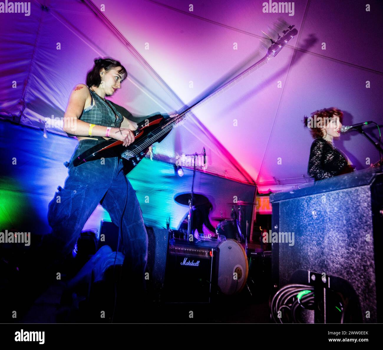 Die spitz band hi-res stock photography and images - Alamy