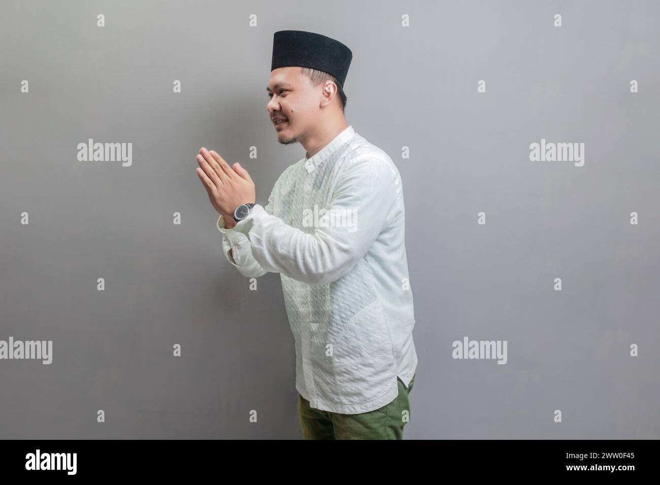 Ramadan man hi-res stock photography and images - Alamy