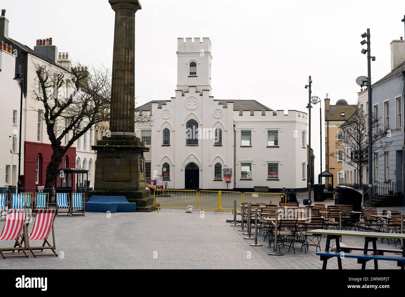 Castletown square hi-res stock photography and images - Alamy
