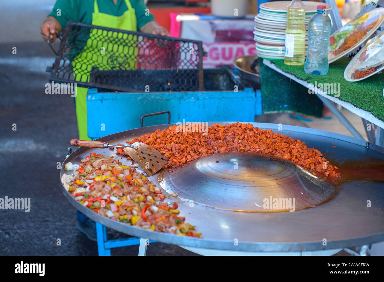 Taco stall mexico hi-res stock photography and images - Alamy