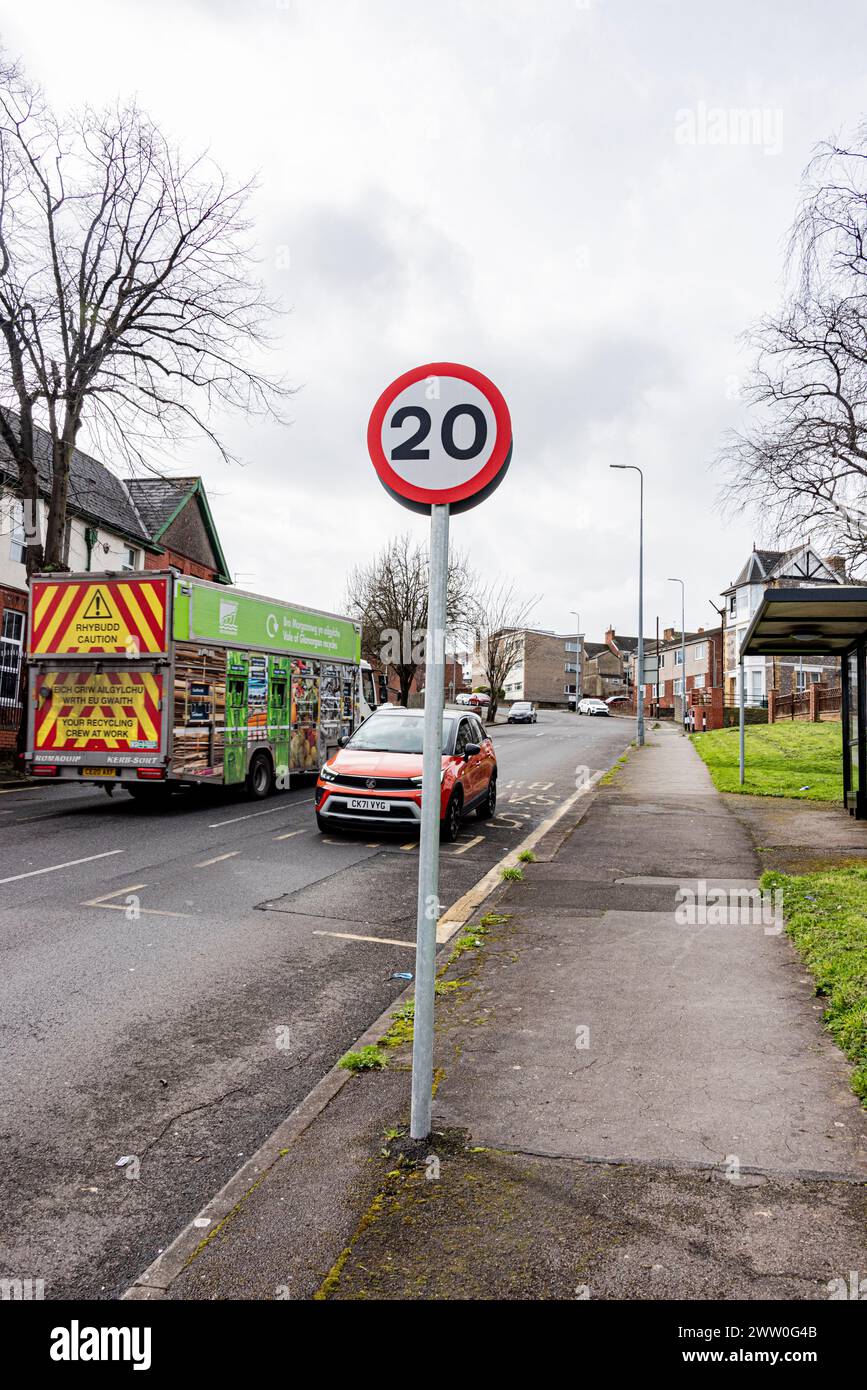 Wales, 20 MPH mandatory speed warning sign: Phillip Roberts Stock Photo ...