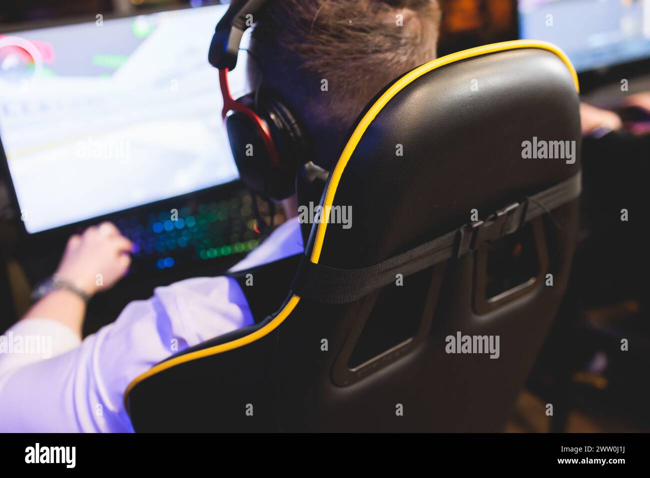 Moba esports hi-res stock photography and images - Alamy