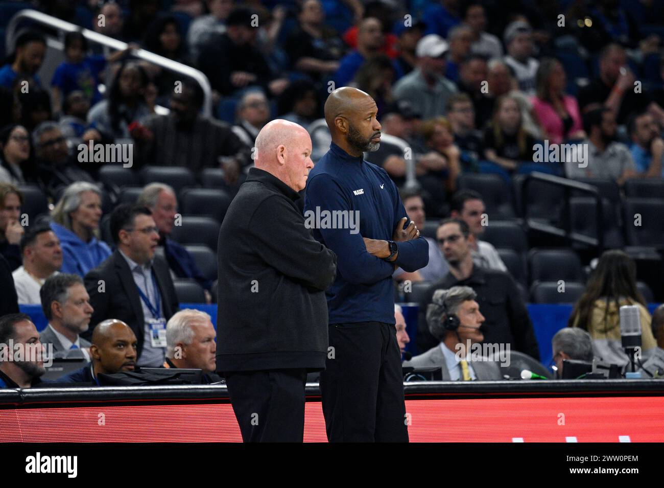 Charlotte Hornets head coach Steve Clifford, left, and Orlando Magic ...