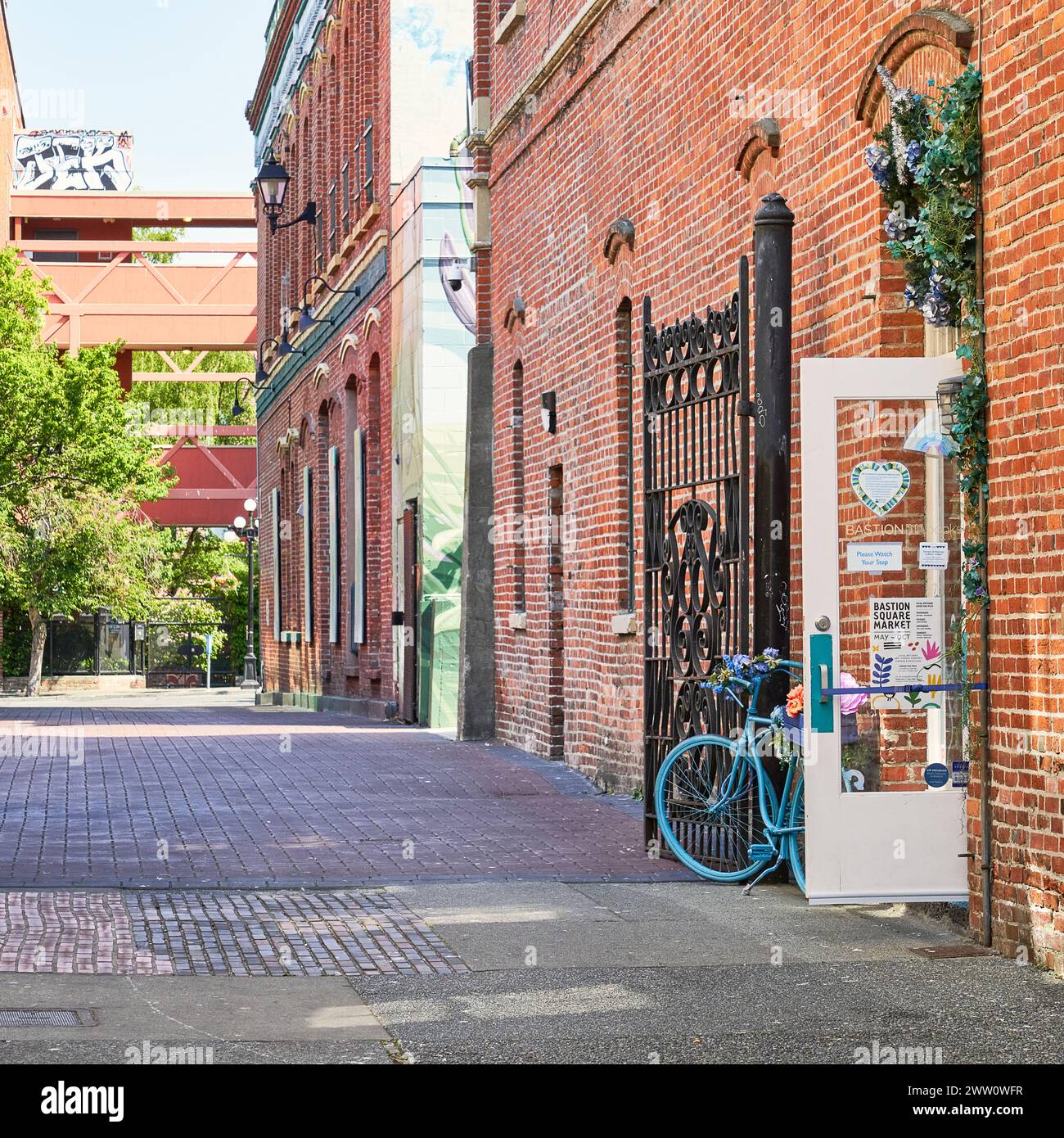Downtown brick buildings hi-res stock photography and images - Alamy