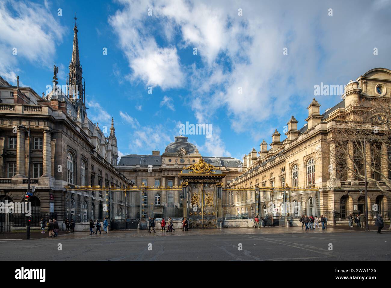 Sunlight bathes Lutece Street with views of Sainte Chapelle and Palais ...