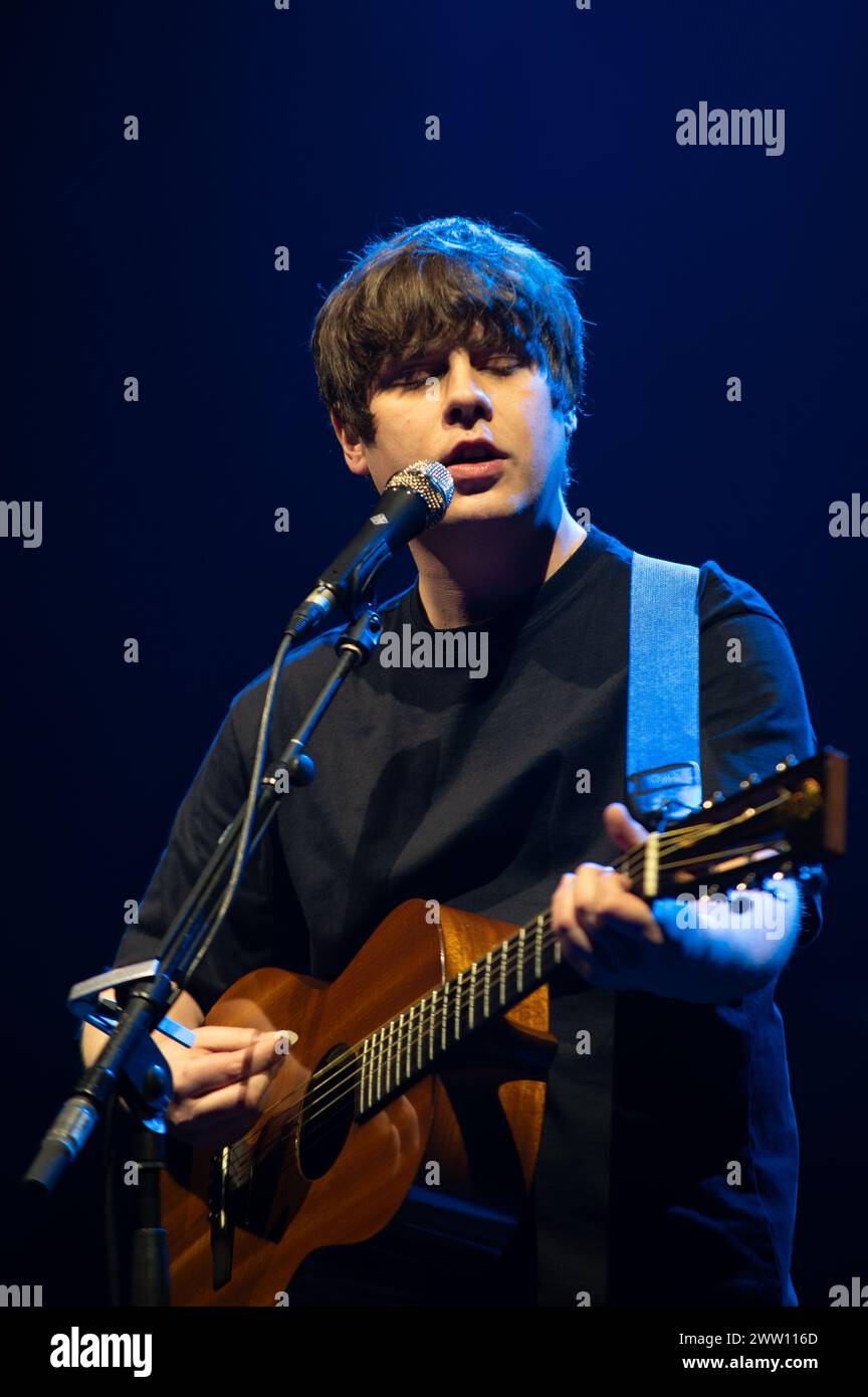 Manchester, United Kingdom. 20th March 2024. Jake Bugg opens the first ...