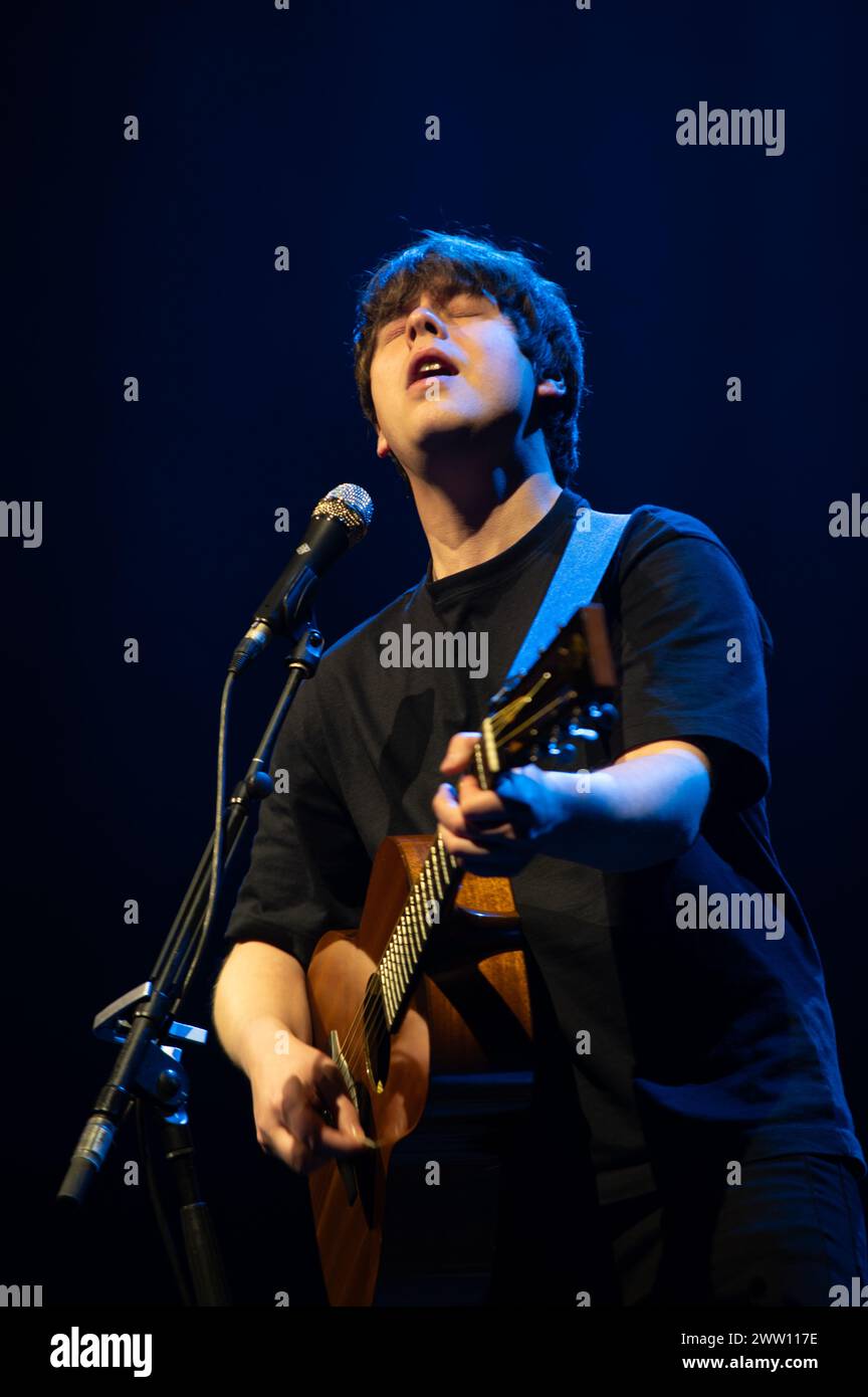 Manchester, United Kingdom. 20th March 2024. Jake Bugg opens the first ...