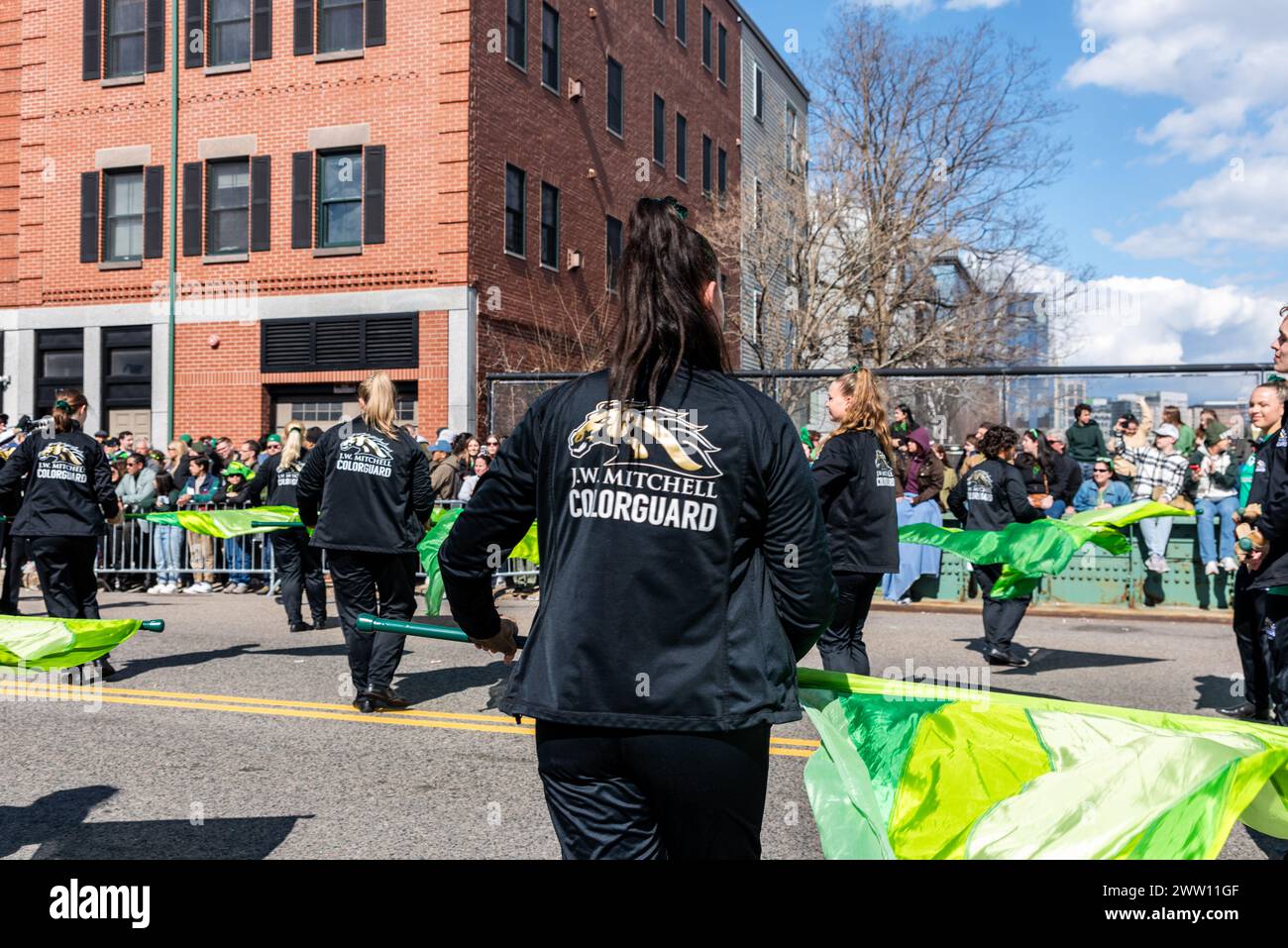 Veterans day parade color guard hi-res stock photography and images - Alamy