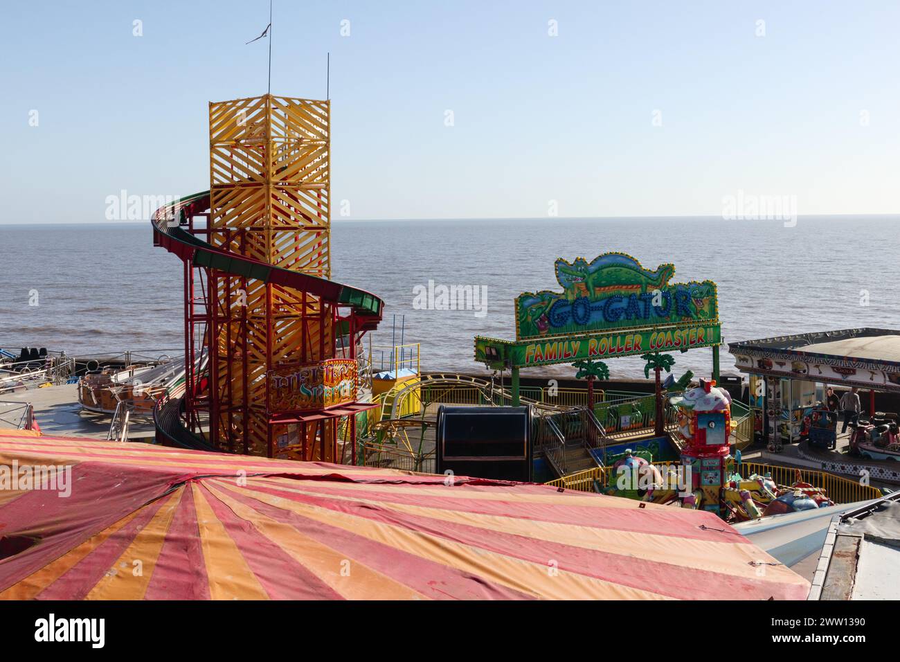 Fairground rides bridlington east yorkshire hi-res stock photography ...