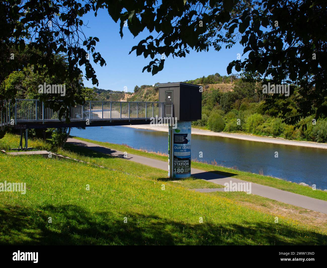 Walkway Platform River Lookout Stock Photo - Alamy