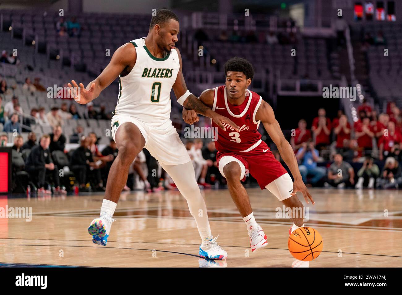 FORT WORTH, TX - MARCH 17:Temple Owls guard Hysier Miller (3) tries to ...