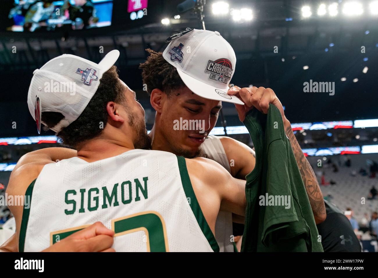 FORT WORTH, TX - MARCH 17: UAB Blazers forward Yaxel Lendeborg (3) hugs ...