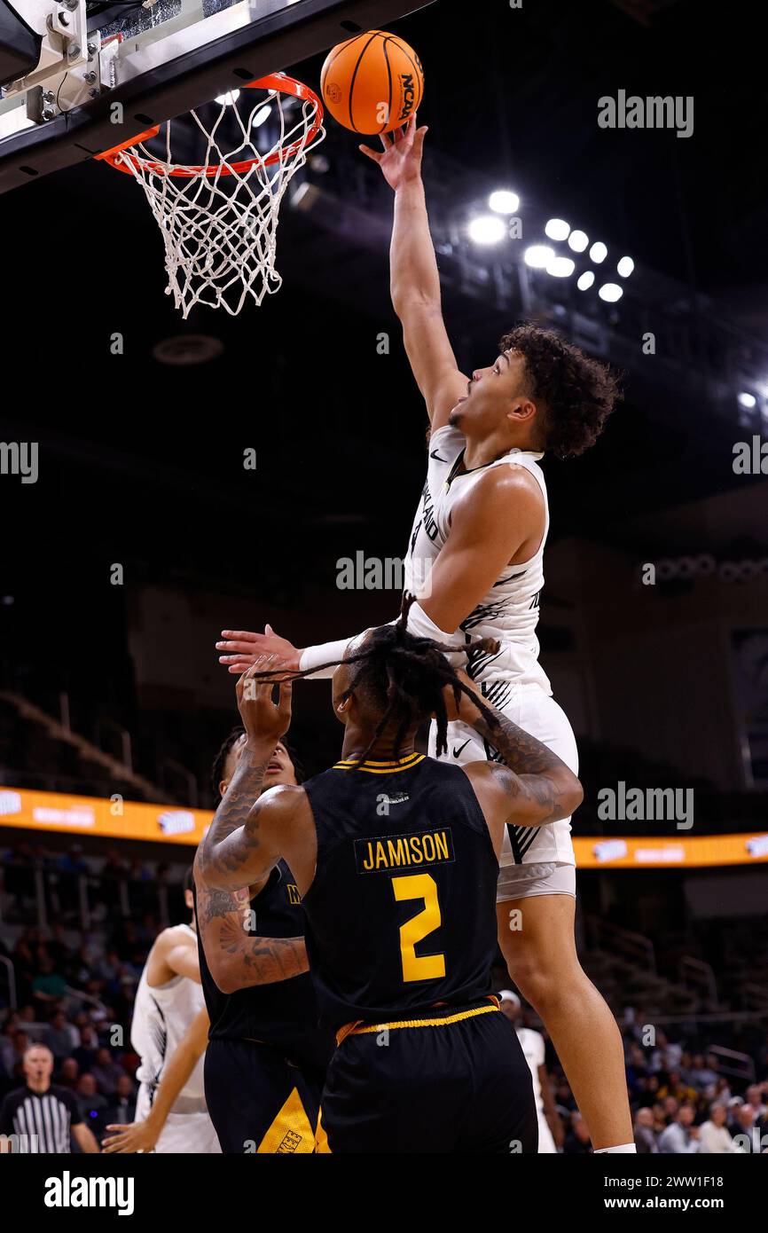 INDIANAPOLIS, IN - MARCH 12: Oakland Golden Grizzlies forward Trey ...