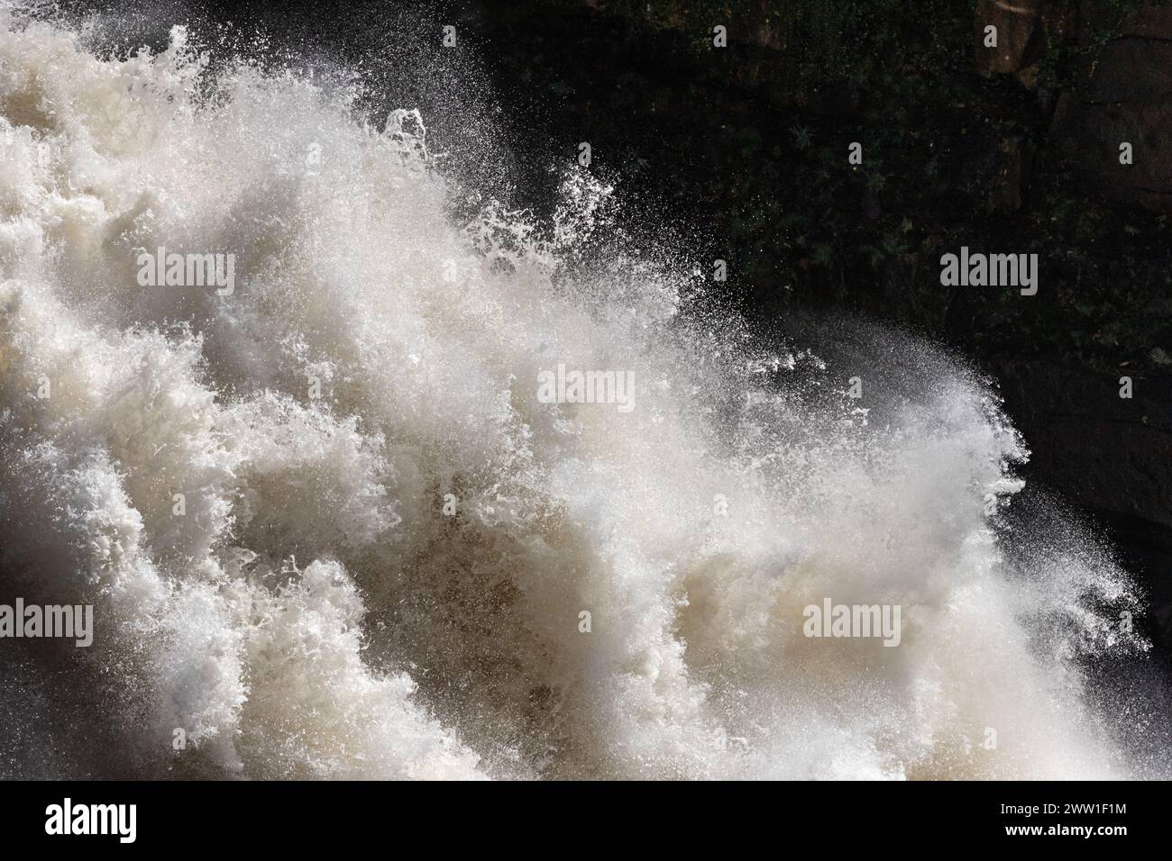 Barrage de crue hi-res stock photography and images - Alamy