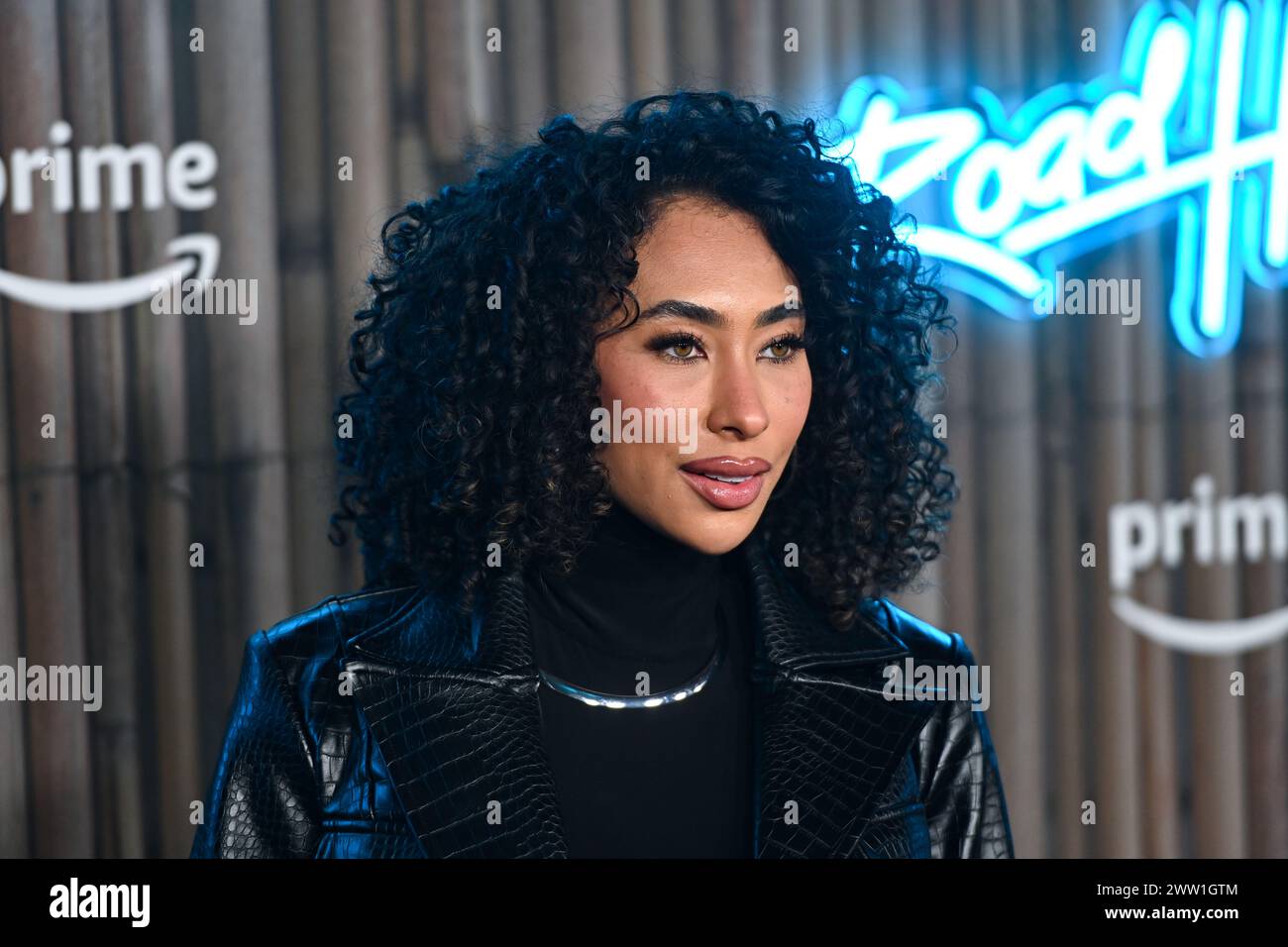Raven ross hi-res stock photography and images - Alamy