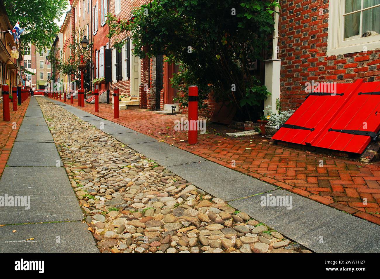 Historic Cobblestone Street in Elfreths Alley, Philadelphia, Said to be ...