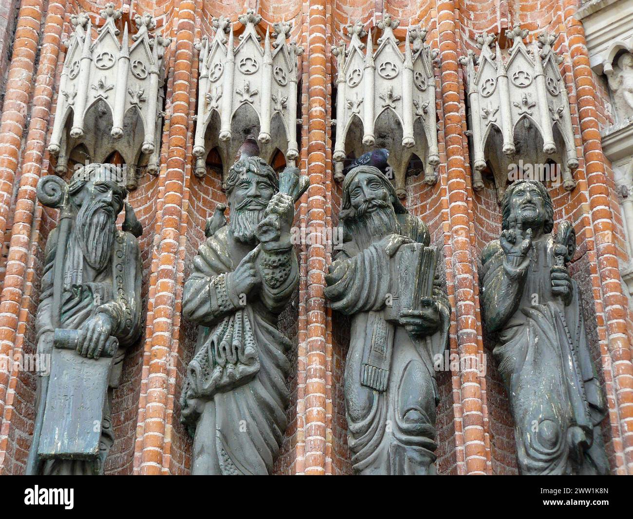 Exterior Gothic sculptures of the Cathedral of La Plata Stock Photo - Alamy