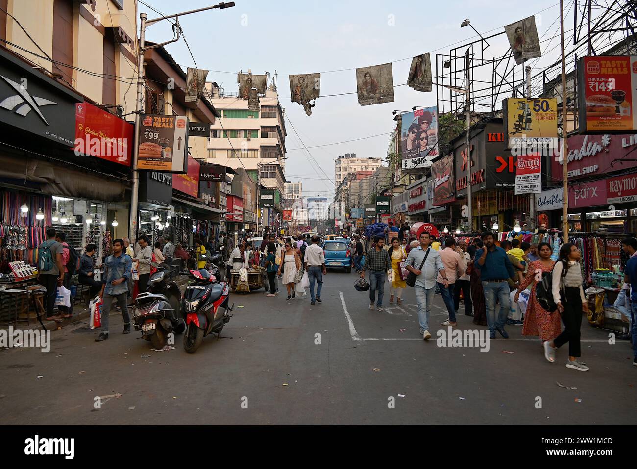 Early evening along bustling Lindsay Street night bazaar, next to the ...