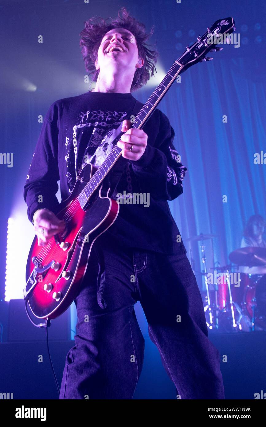 Lead guitarist rory young hi-res stock photography and images - Alamy