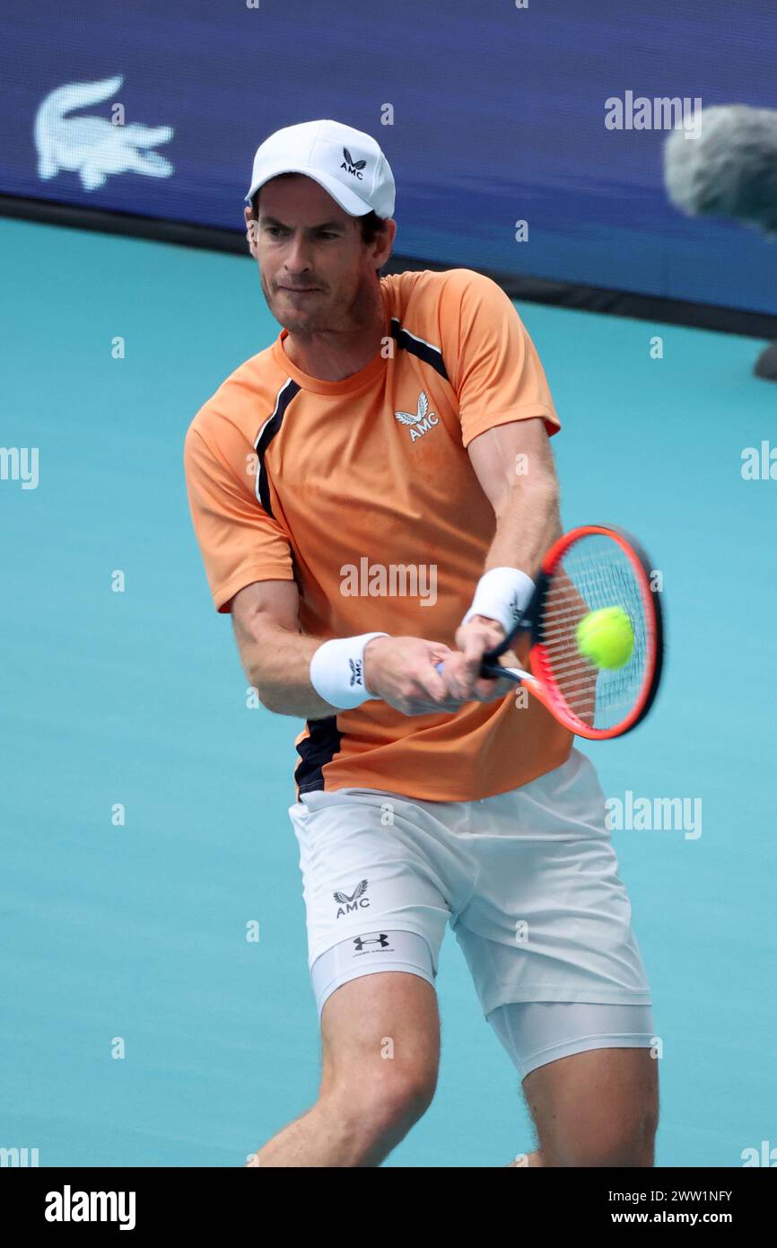 MIAMI GARDENS, FLORIDA - MARCH 20: Andy Murray of Great Britain defeats ...