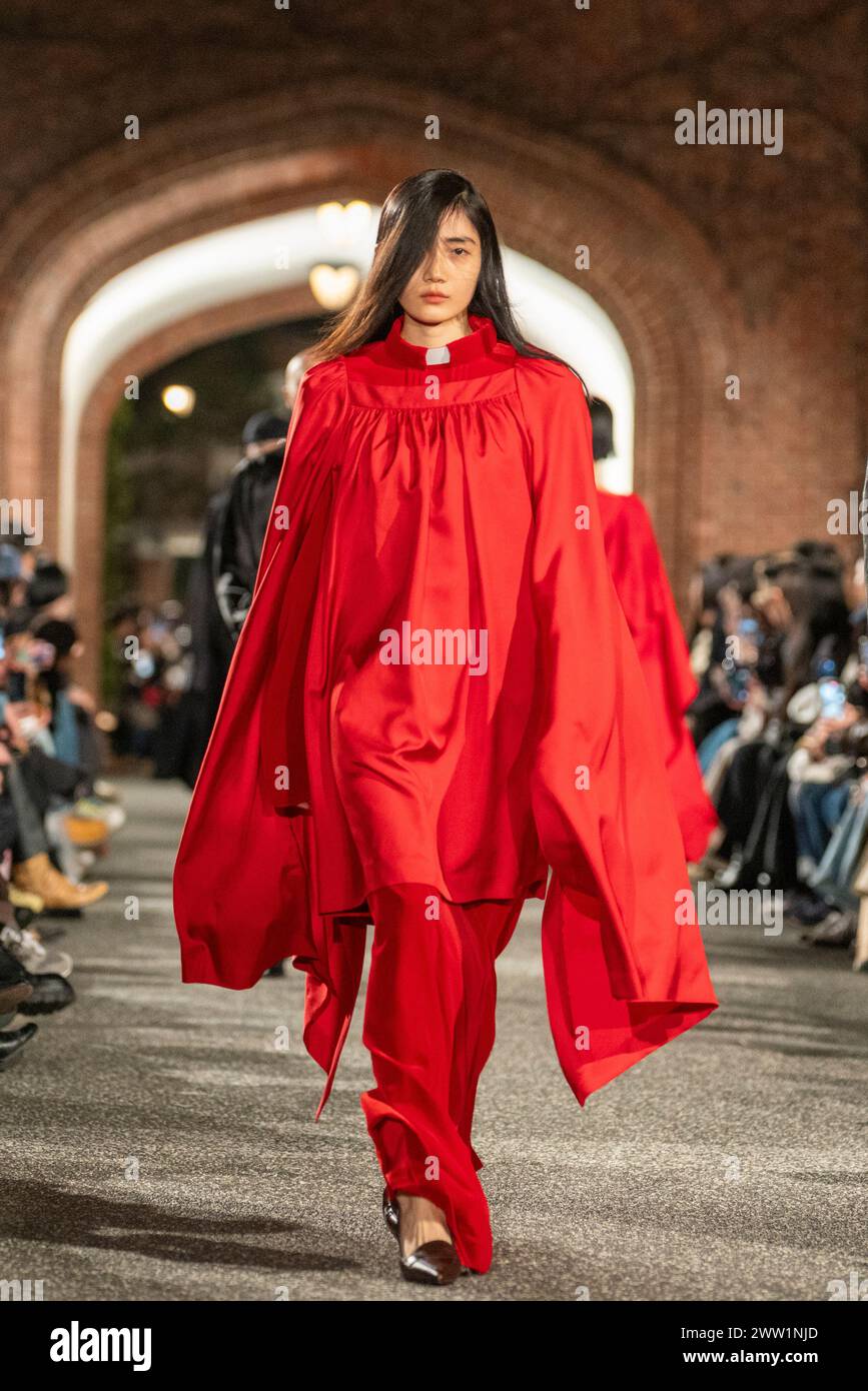 Tokyo, Japan. 17th Mar, 2024. Runway model, March 17, 2024 - Rakuten ...