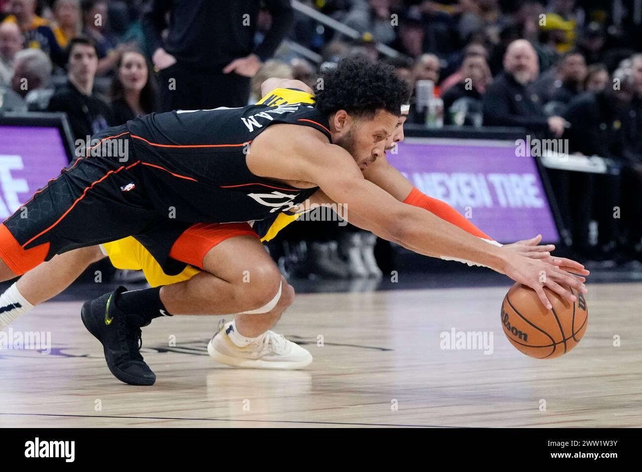 Detroit Pistons guard Cade Cunningham (2) and Indiana Pacers guard ...