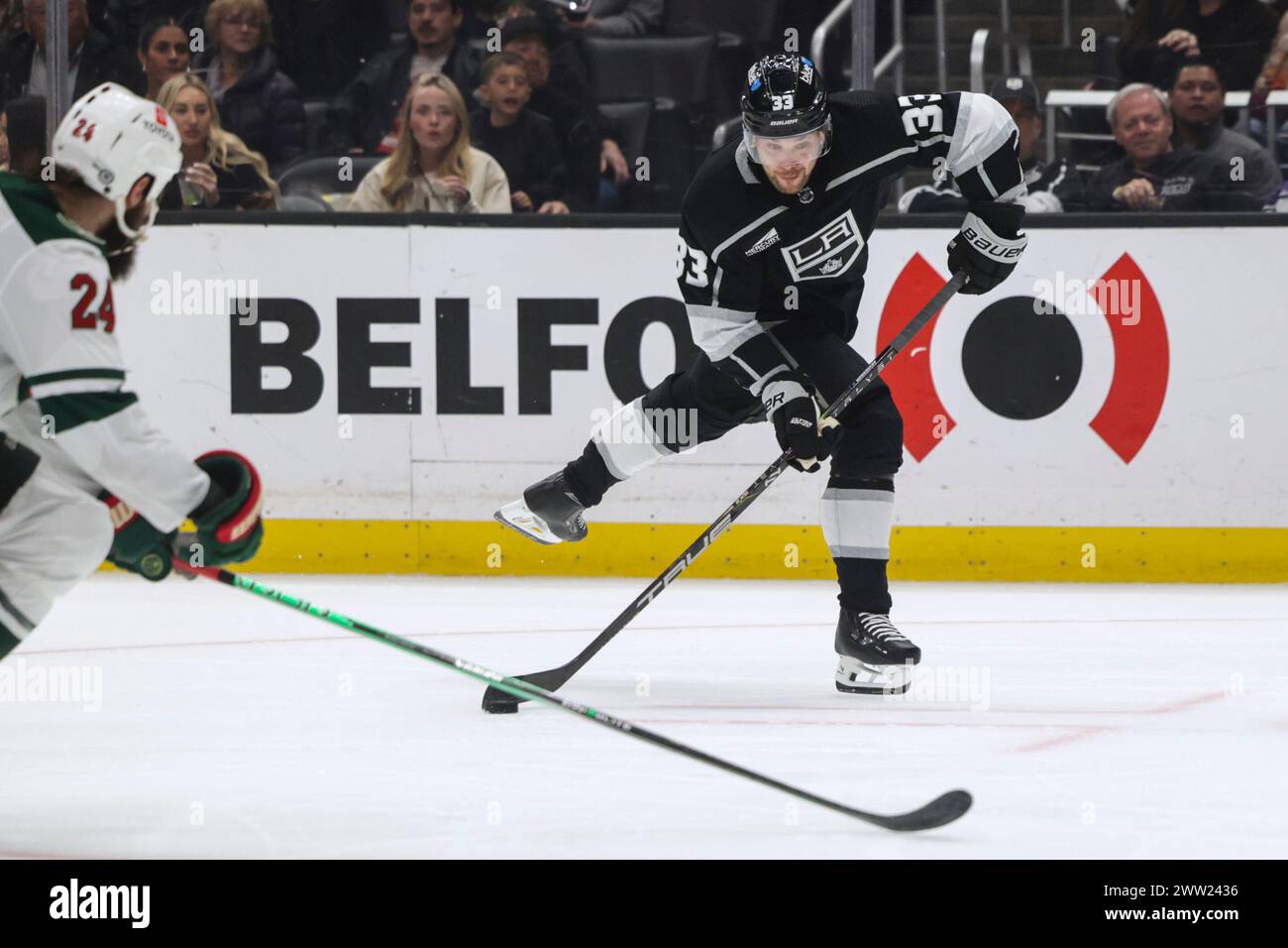 Los Angeles Kings right wing Viktor Arvidsson (33) looks to shoot as ...
