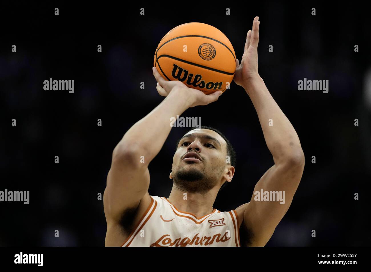 Texas forward Dylan Disu shoots during the second half of an NCAA ...