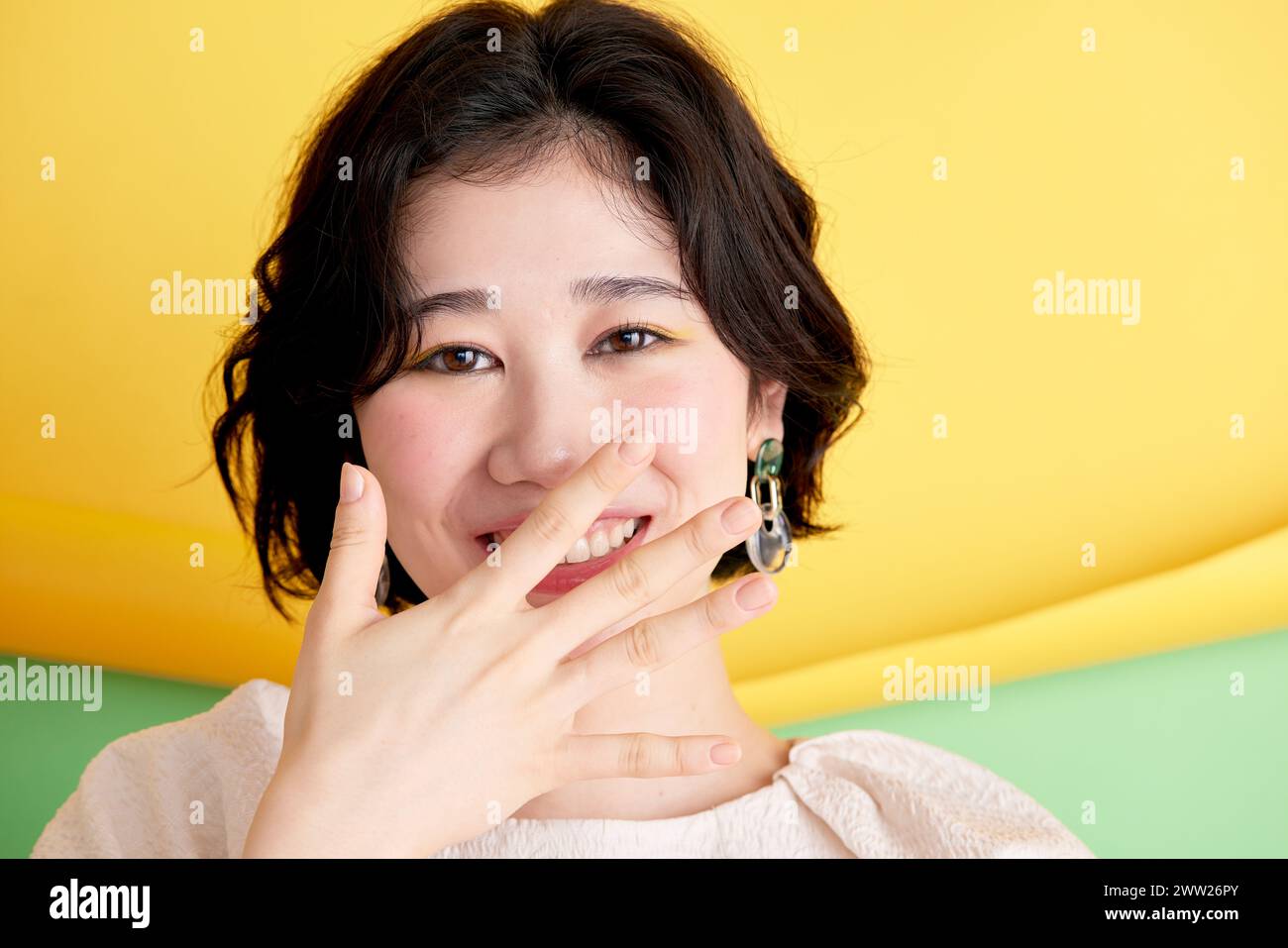 Hand on face gesture hi-res stock photography and images - Alamy