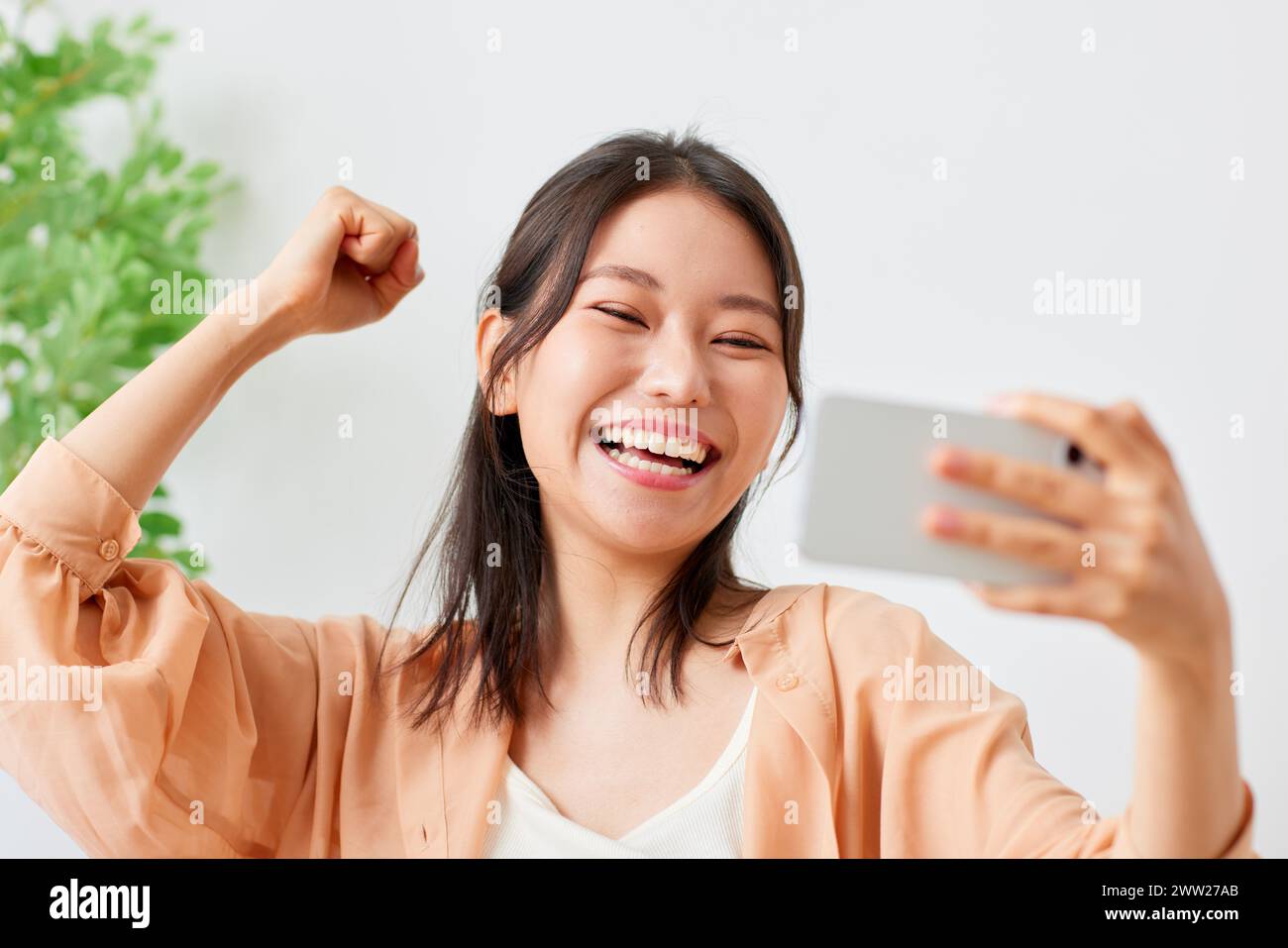 Asian woman front view hi-res stock photography and images - Alamy