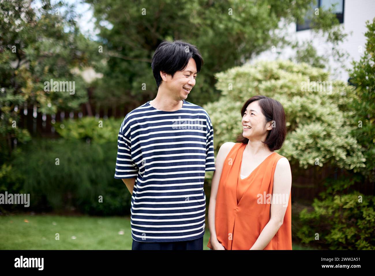 Two middle aged asian hi-res stock photography and images - Alamy