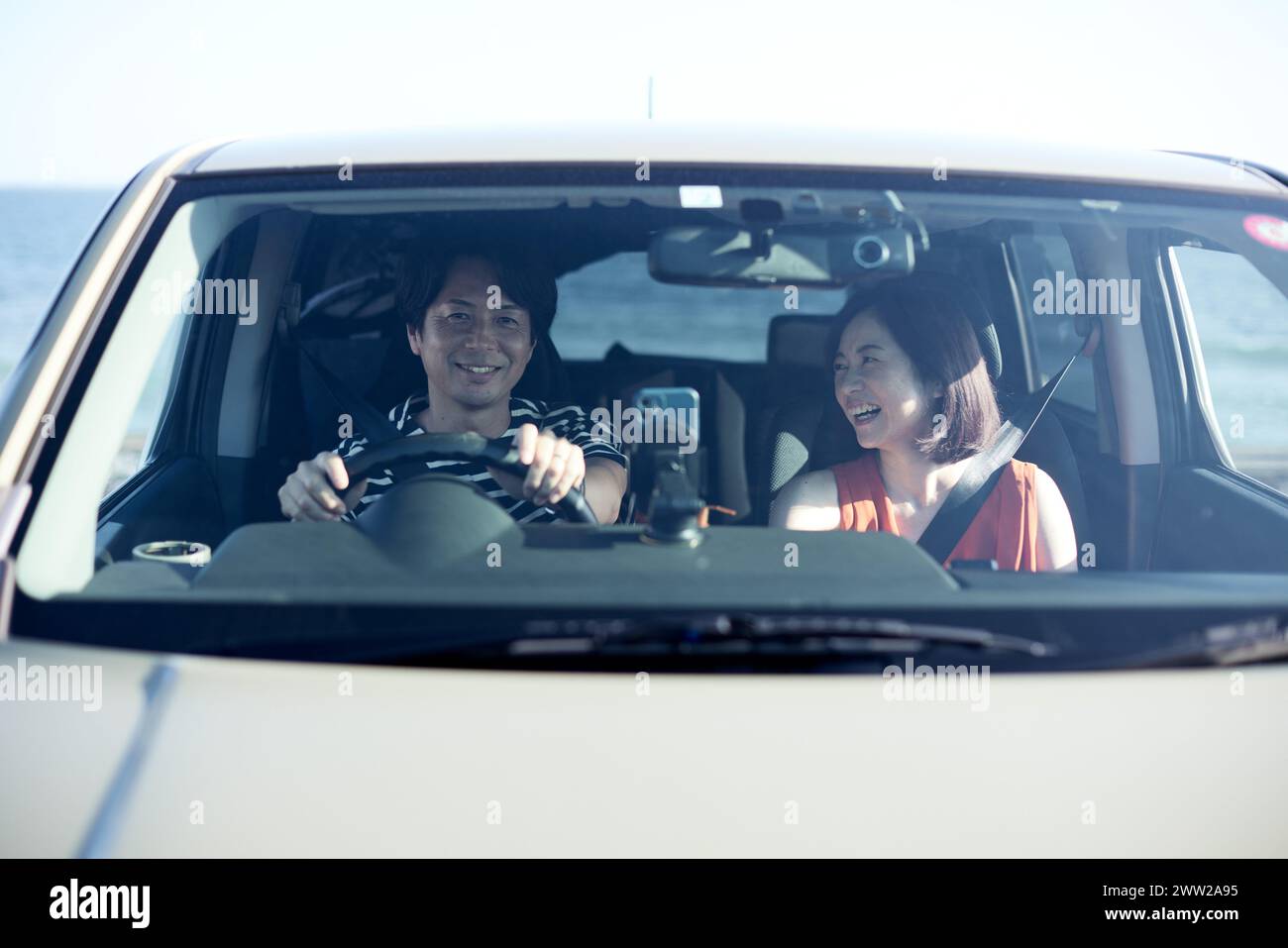 Two men drive in car hi-res stock photography and images - Alamy