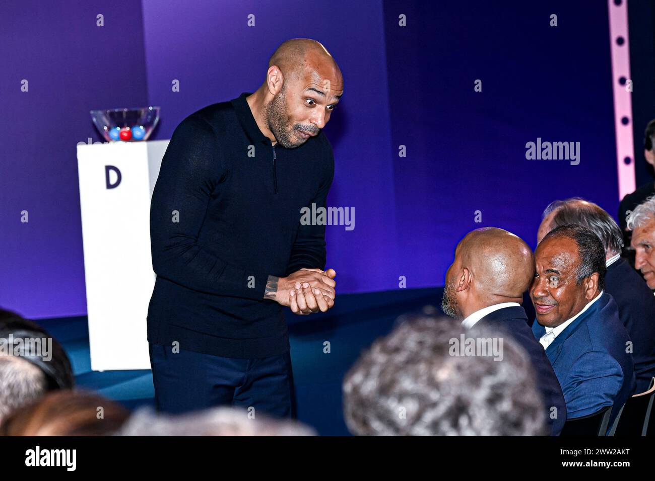Thierry henry paris 2024 hi-res stock photography and images - Alamy